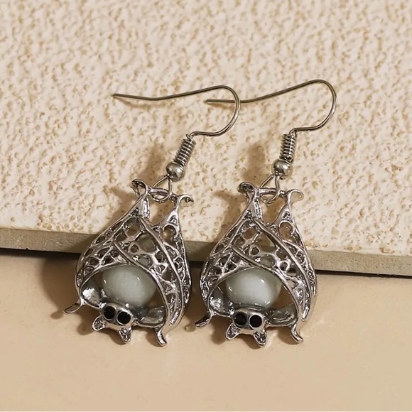 Jewelry | Glowing Bat Hanging Upside Down Lacey Mesh Lattice Wing ...